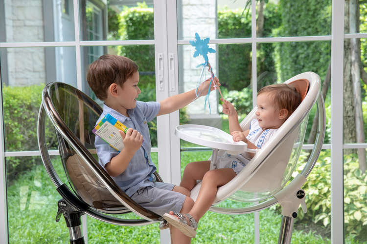 When should a toddler sit at the table? - mima® USA
